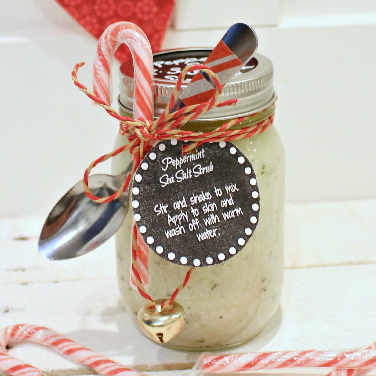 DIY Peppermint Sea Salt Scrub and Peppermint Sparkle Playdough {Easy ...