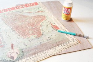 DIY Faux Vintage Pulldown Map | The Happy Housie