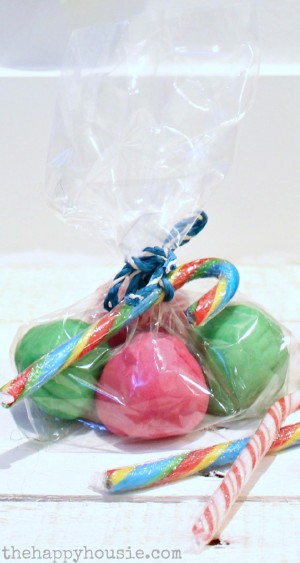 The Best Ever Homemade Peppermint PlayDough | The Happy Housie