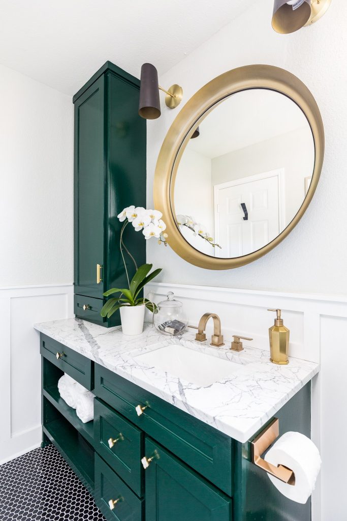 25 Stunning Bathrooms with Gold Hardware | The Happy Housie