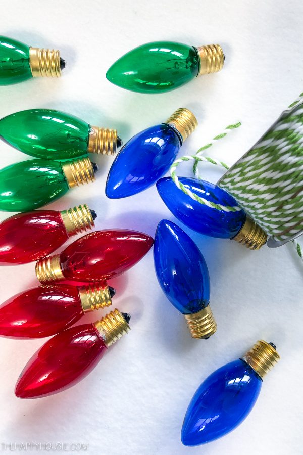 DIY Christmas Light String Garland | The Happy Housie