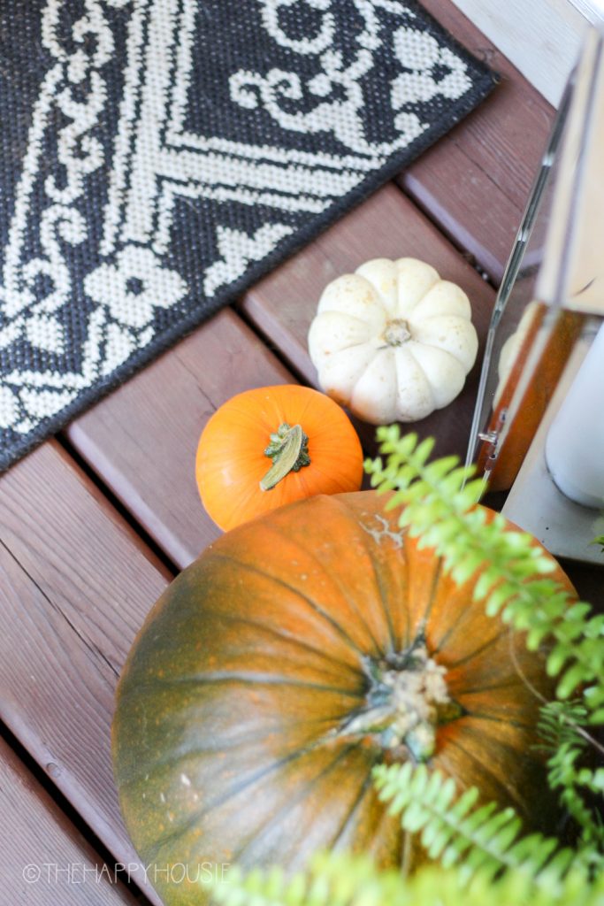 Simple Fall Porch & Deck Decor Ideas | The Happy Housie