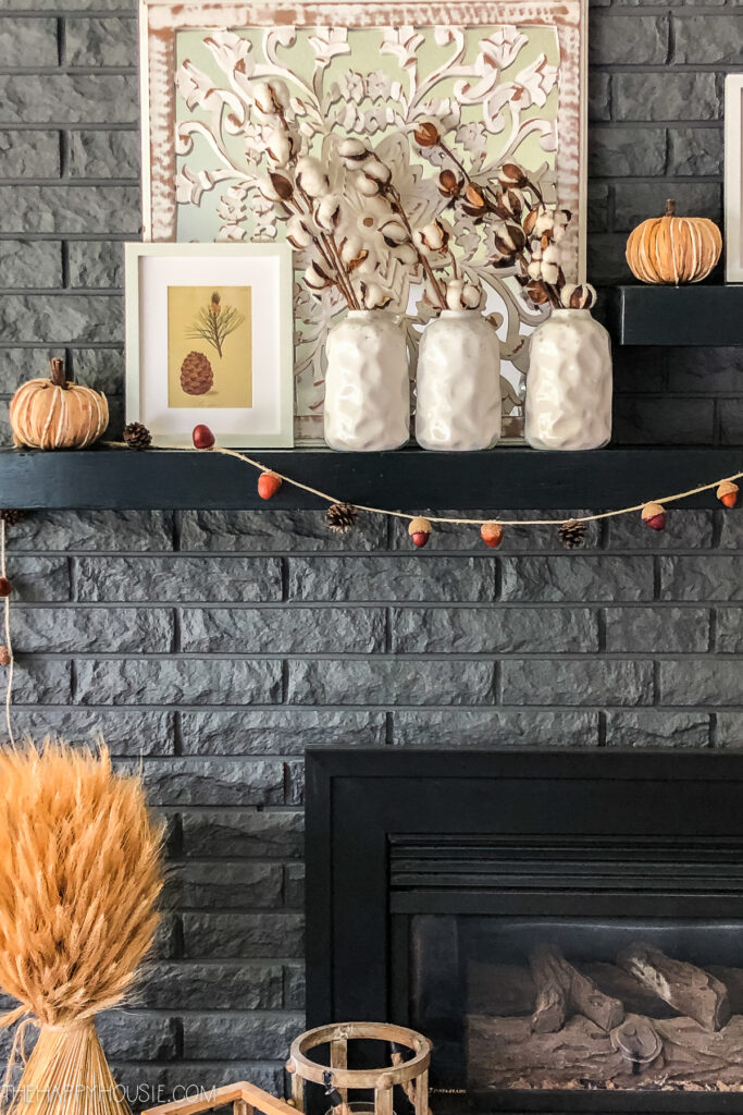 Simple Fall Mantel Decor Ideas | The Happy Housie